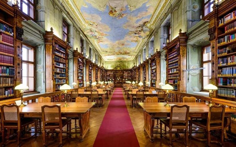 Top 10 Best Libraries In The World 2025