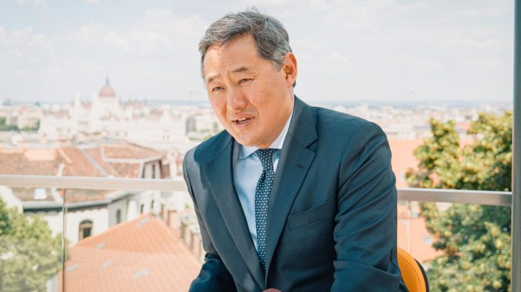 Top 10 Famous Professors In the World 2025