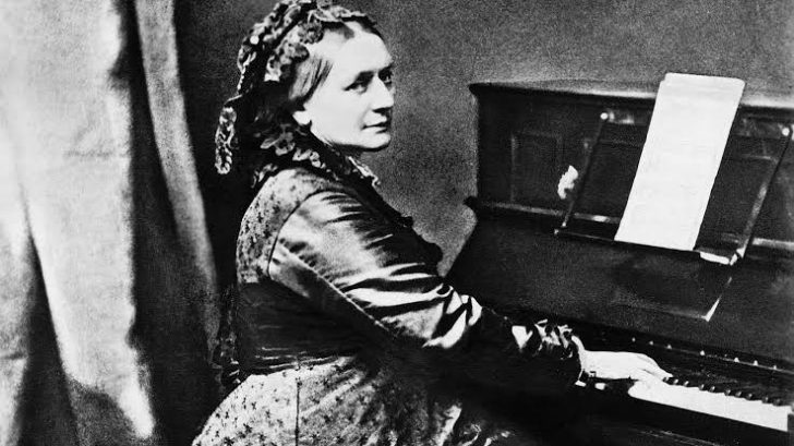 Top 10 Best Female Pianists In The World 2025
