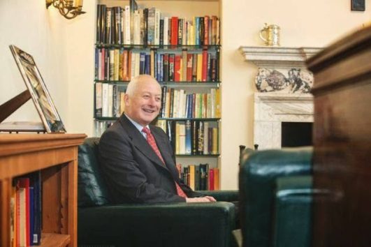 Top 10 Richest Kings In The World 2025